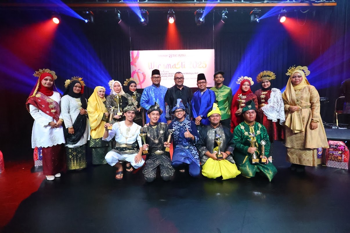 “Lagu-lagu asli bukan sekadar hiburan tetapi ia mendidik jiwa serta ...